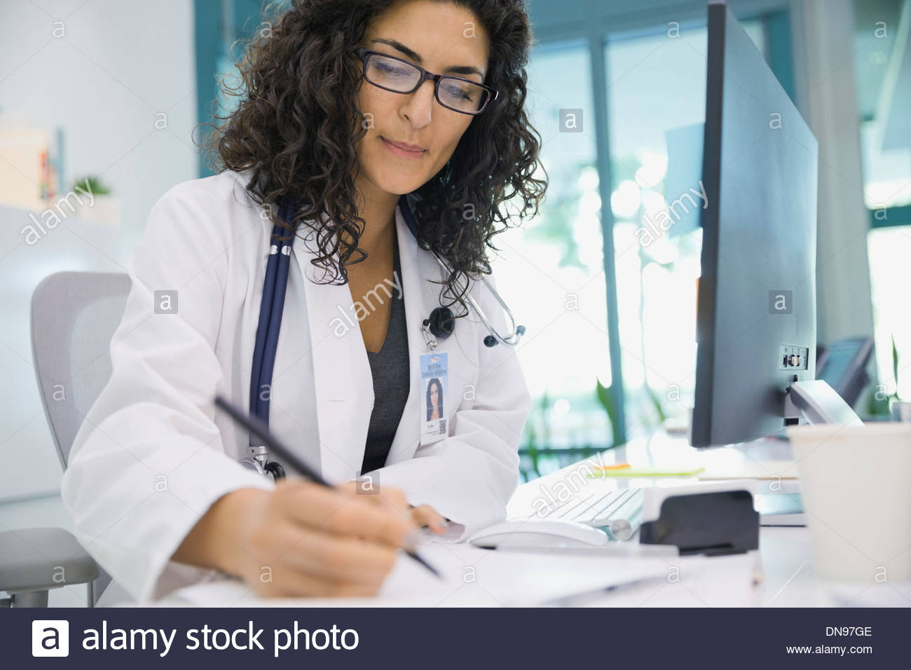 Female notes hi-res stock photography and images - Alamy