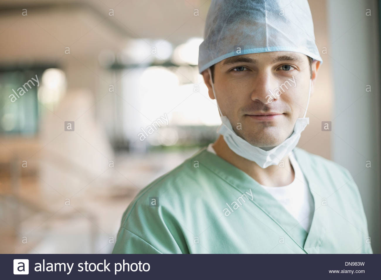 Portrait male surgeon hi-res stock photography and images - Alamy