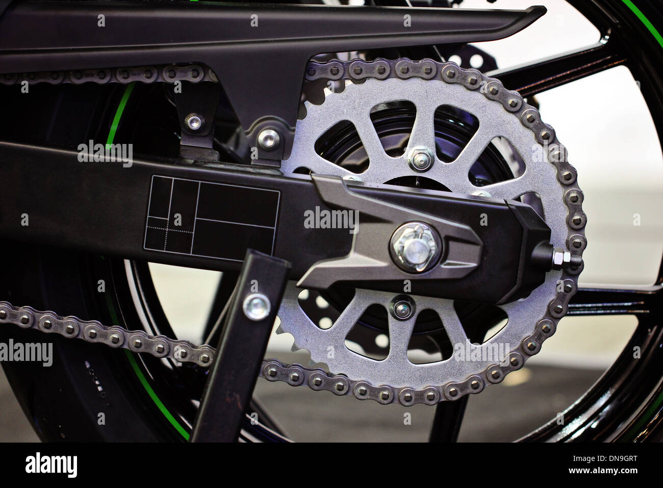 Chain rim hi-res stock photography and images - Alamy