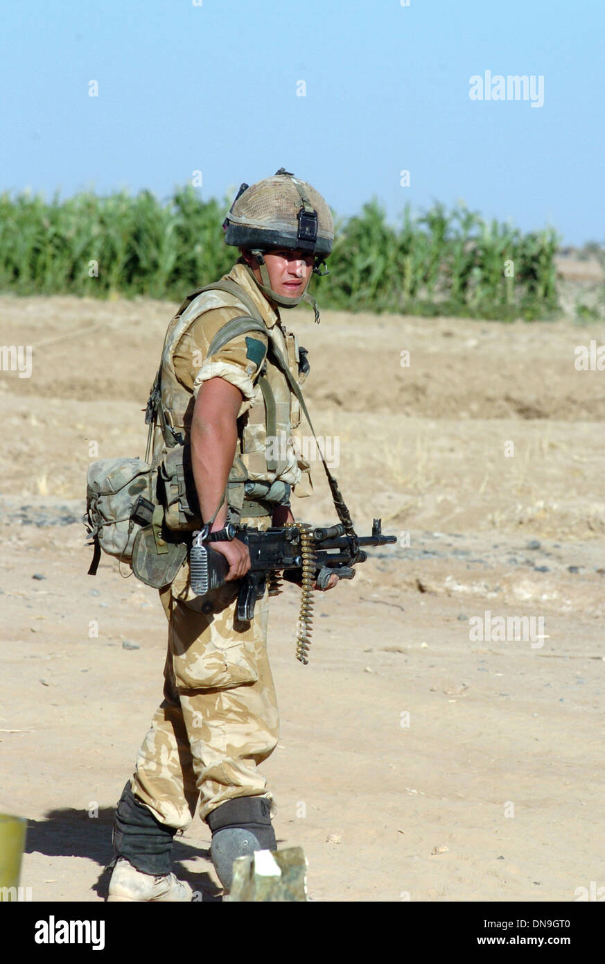 British army fighting the Taliban in Helmand Province Afghanistan 2006 ...