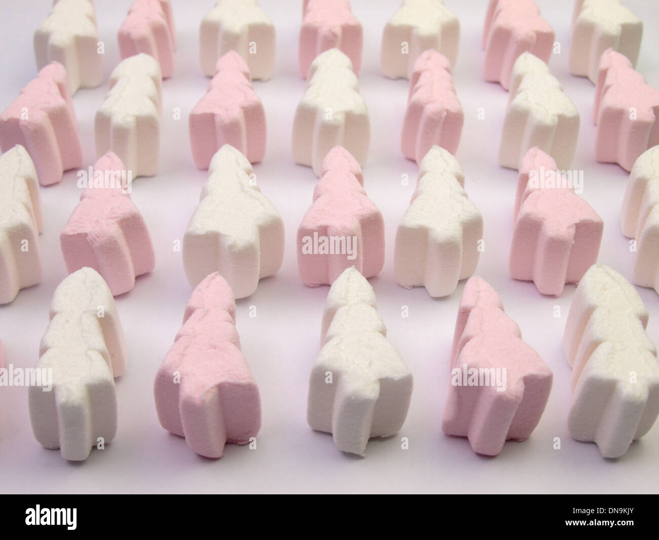 Marshmallow Christmas trees in rows Stock Photo - Alamy