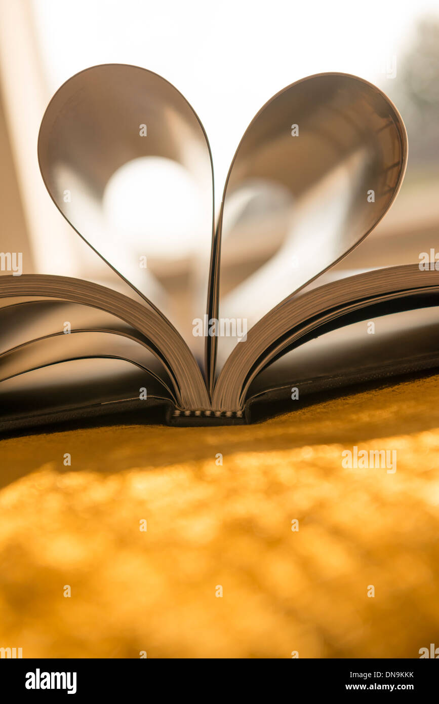 Heart reading hi-res stock photography and images - Alamy