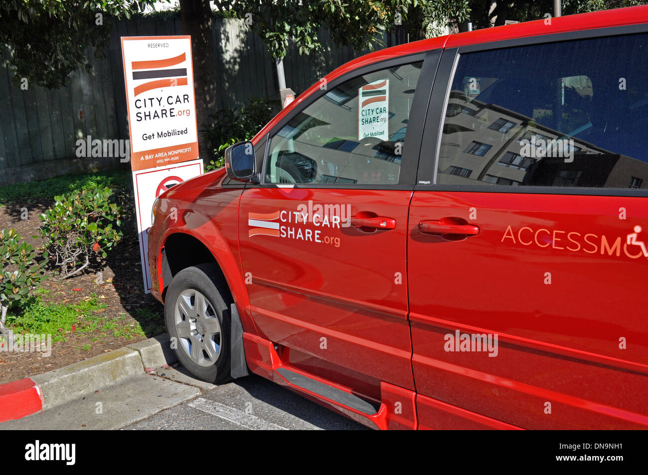 Van share hi-res stock photography and images - Alamy