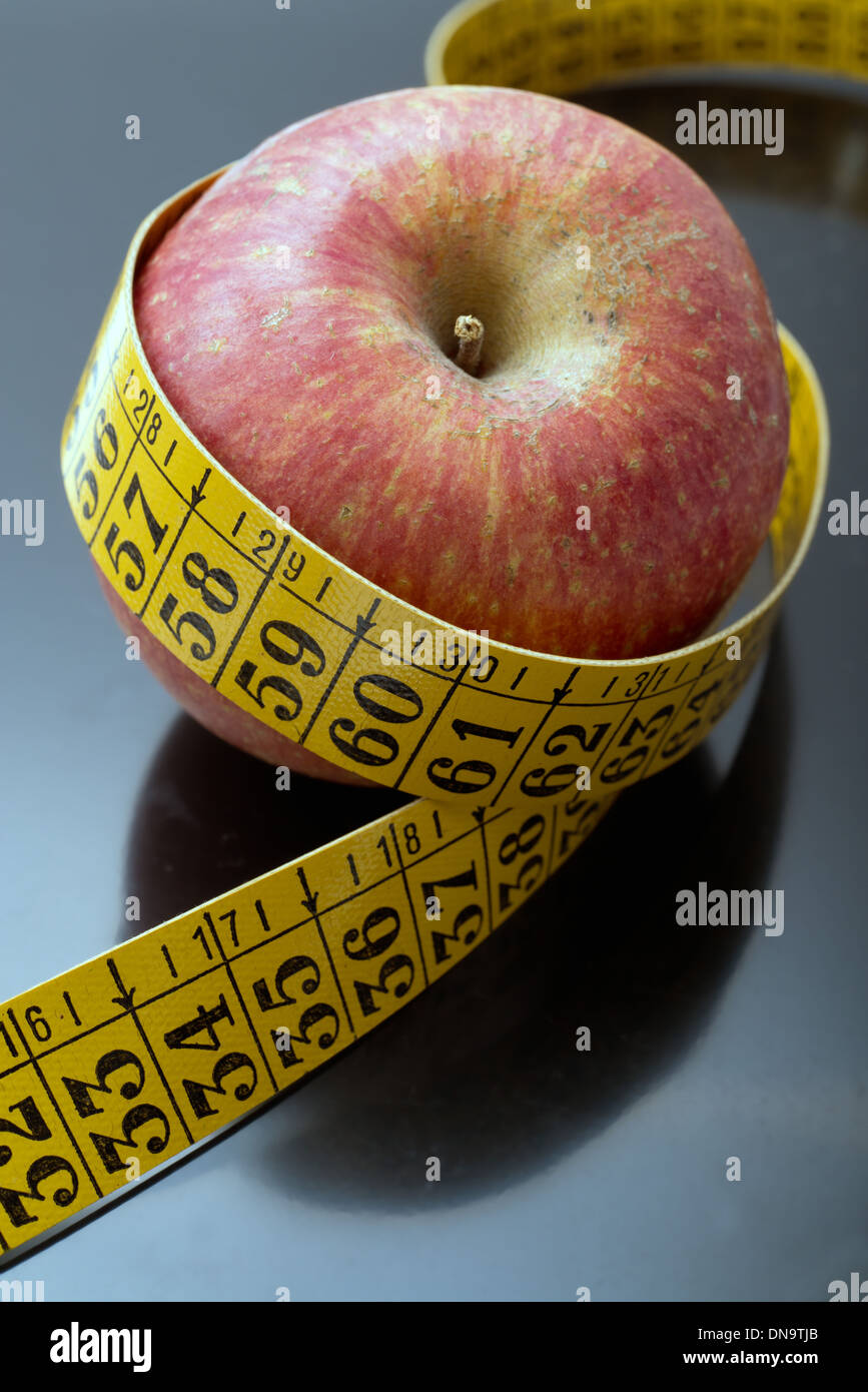Apple tape measure hi-res stock photography and images - Alamy