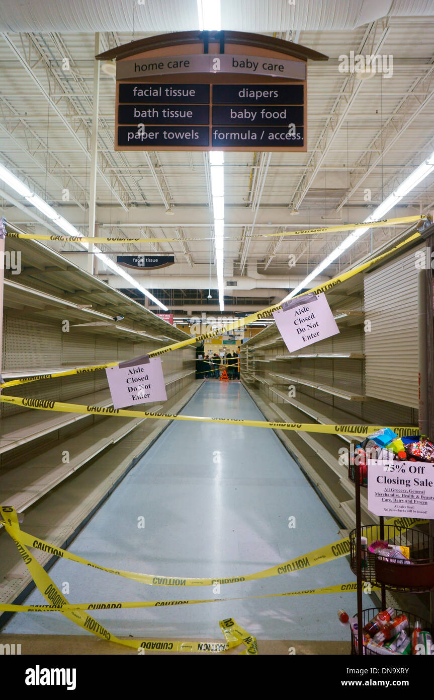 Chicago, Illinois, USA. 20th Dec 2013. All Dominick's Food stores to ...