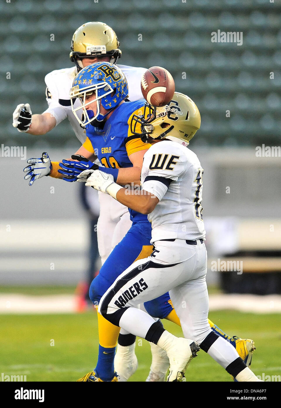 Carson, CA, . 20th Dec, 2013. Central Catholic Raiders fs Timmy ...