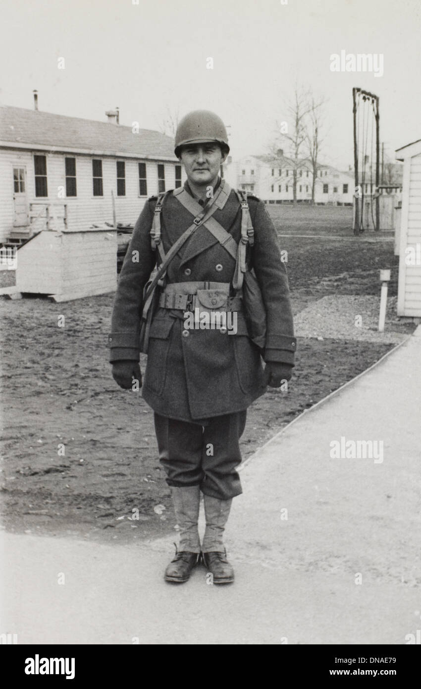 Soldier in Long Coat, Outdoor Portrait, WWII, HQ 2nd Battalion, 389th ...