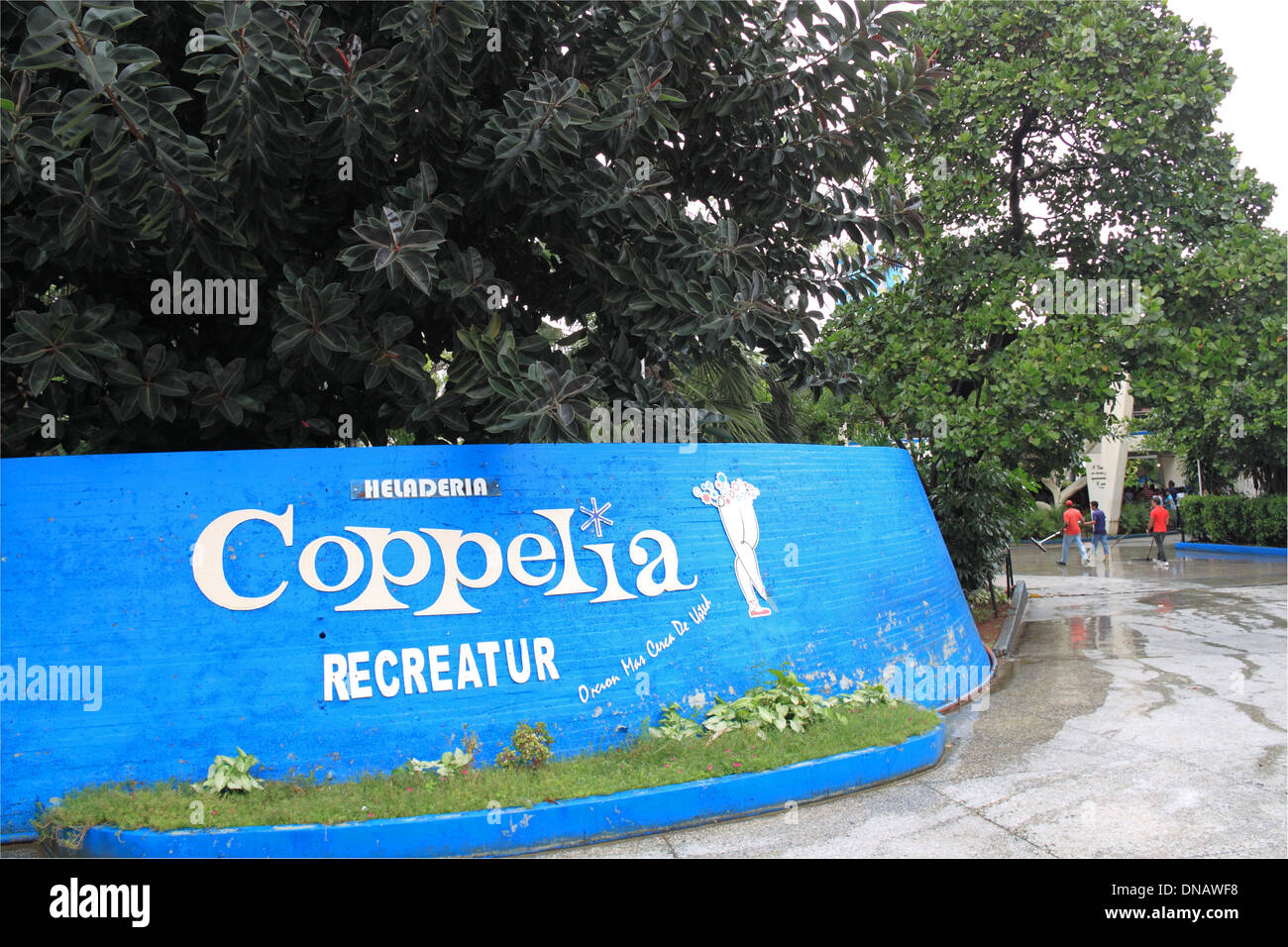 Heladería Coppelia ice cream parlour, Calle 23 (aka Rampa), Vedado ...
