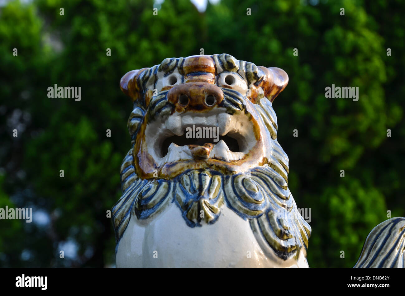 Okinawa shisa hi-res stock photography and images - Alamy
