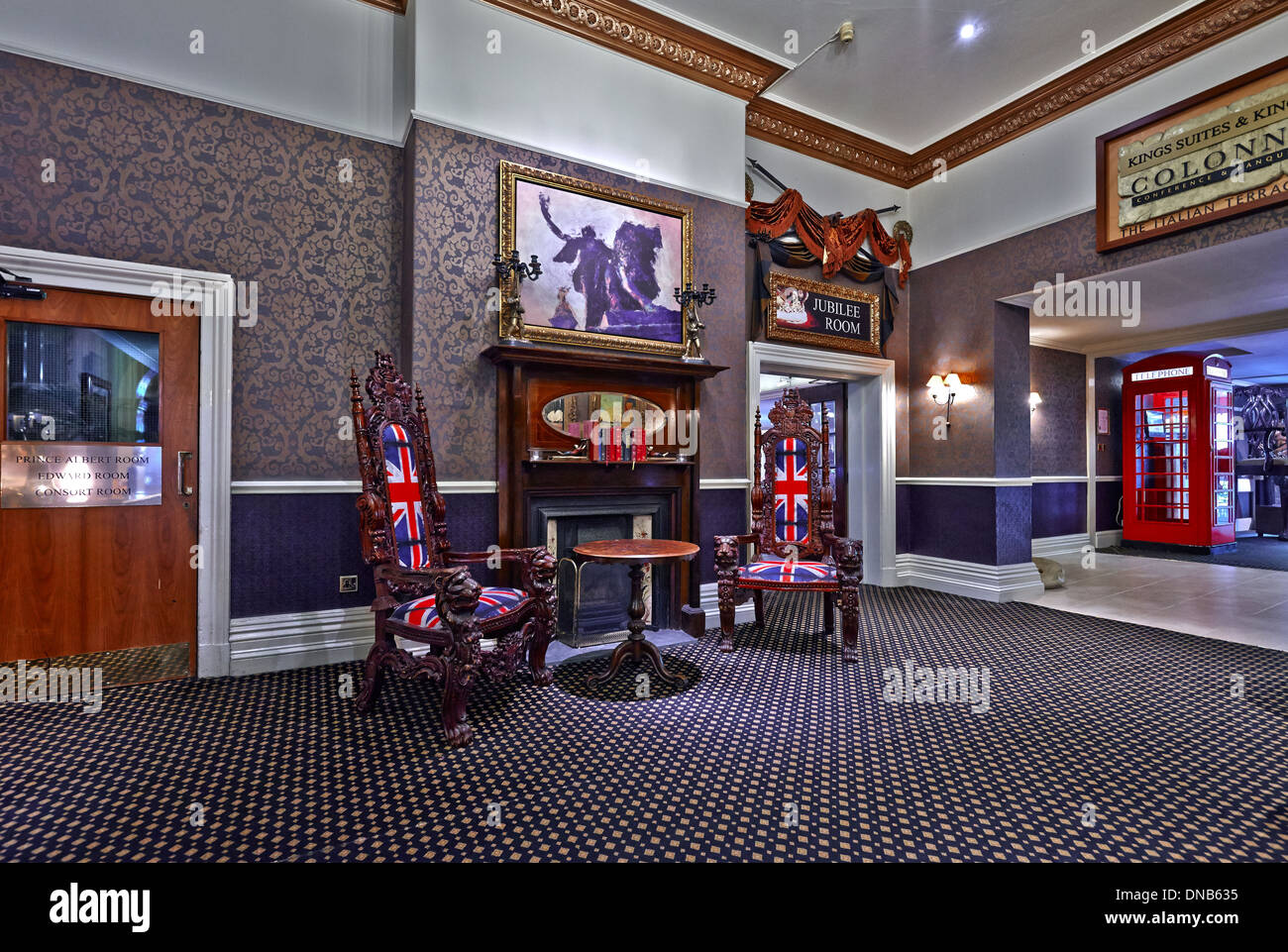 Queen Hotel Chester High Resolution Stock Photography and Images - Alamy