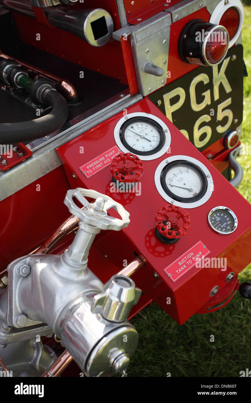 Land Rover airfield fire engine Stock Photo - Alamy
