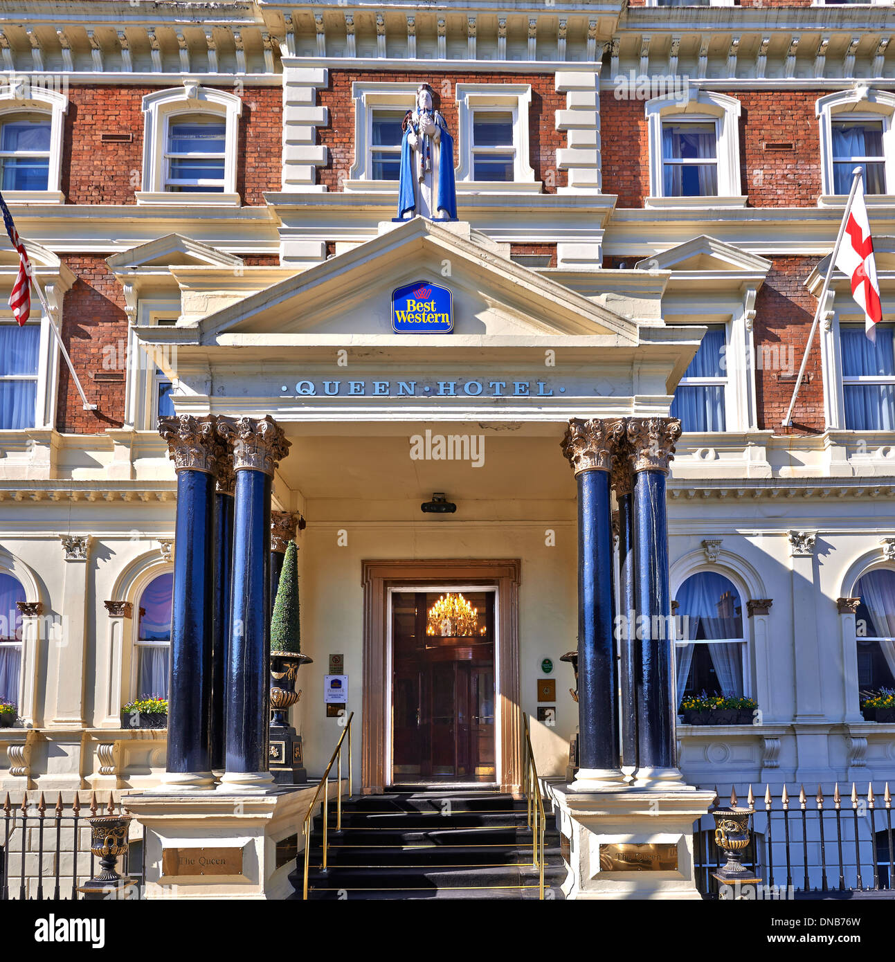 Queen Hotel Chester High Resolution Stock Photography and Images - Alamy