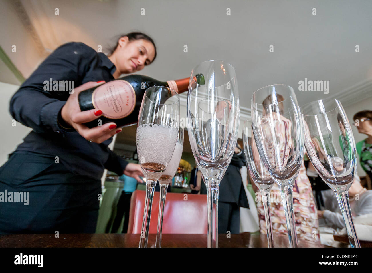 Wedding day champagne reception Stock Photo - Alamy