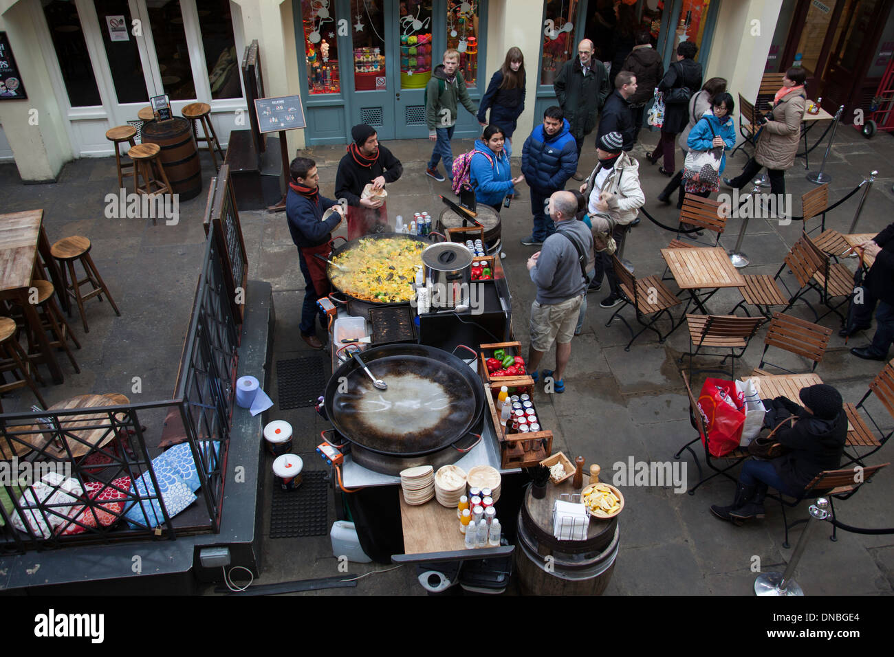 Covent Garden street food paella Stock Photo - Alamy