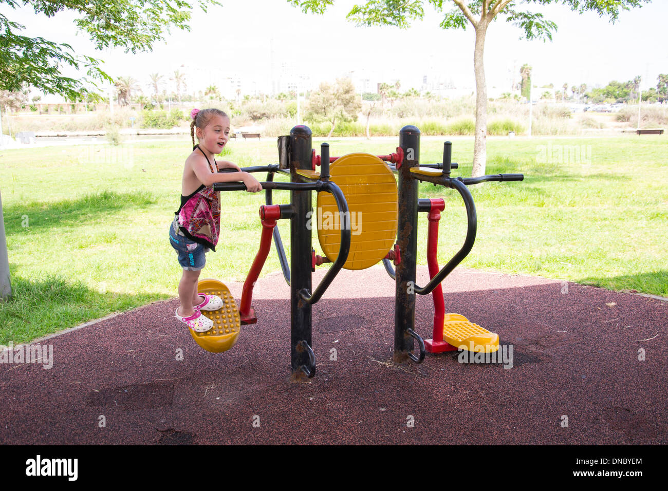 Fitness machines outdoor hi-res stock photography and images - Alamy