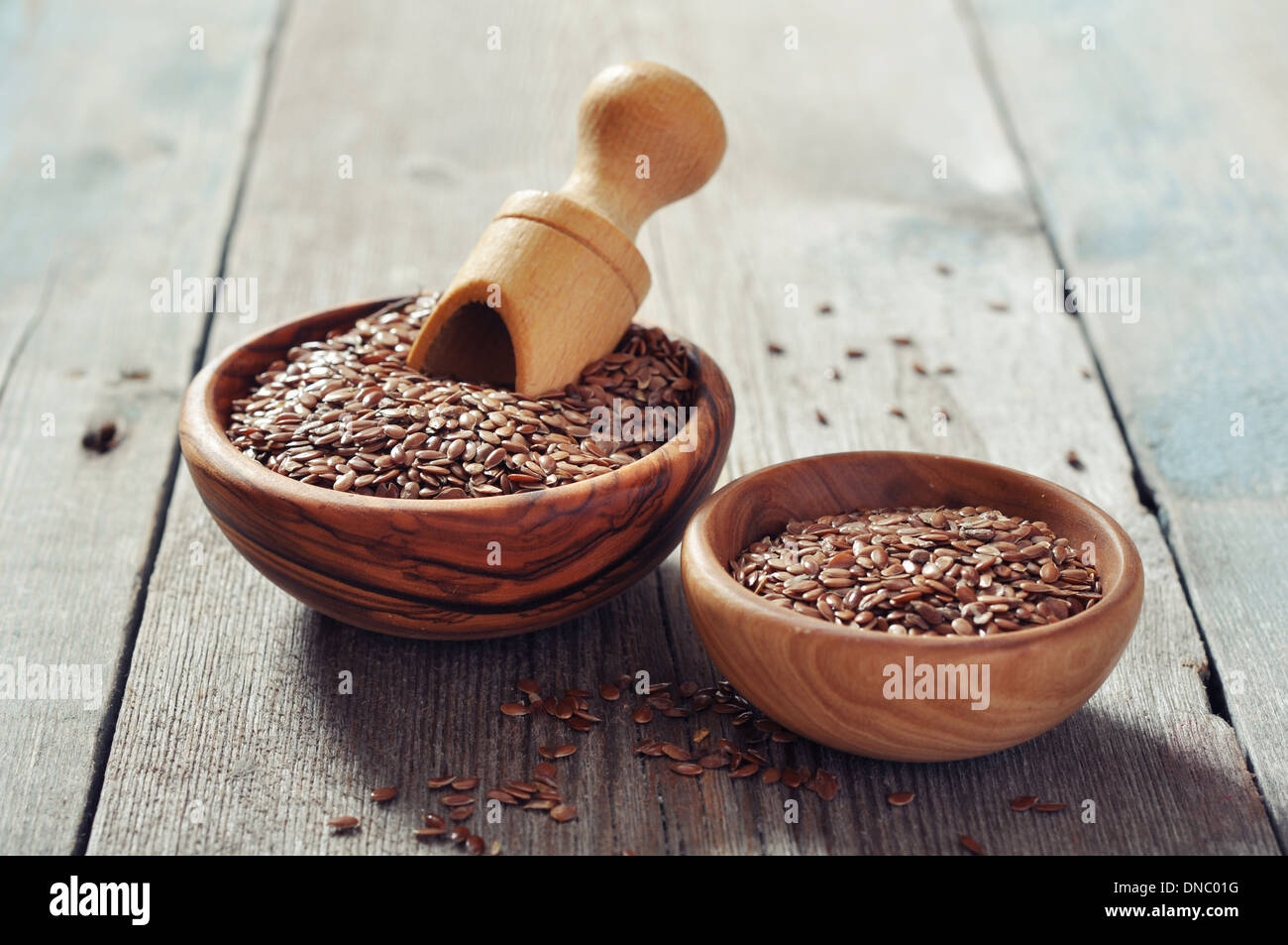 Flax seeds hi-res stock photography and images - Alamy