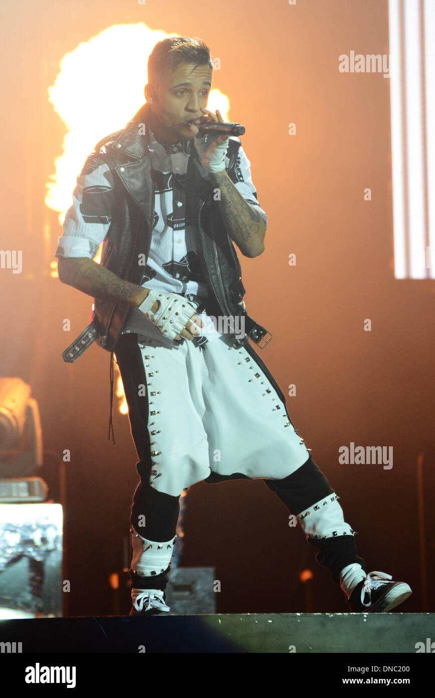 London, UK. 21st Dec, 2013. Thousands of screaming JLS fans filled the ...