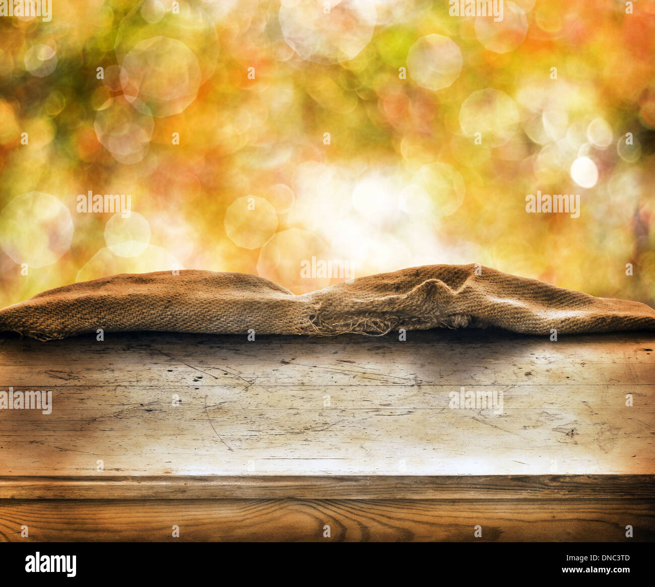 Empty wooden table for product display montages Stock Photo - Alamy