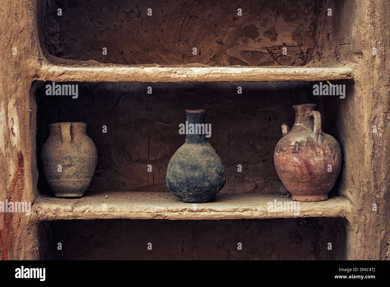 Desert pottery hi-res stock photography and images - Alamy