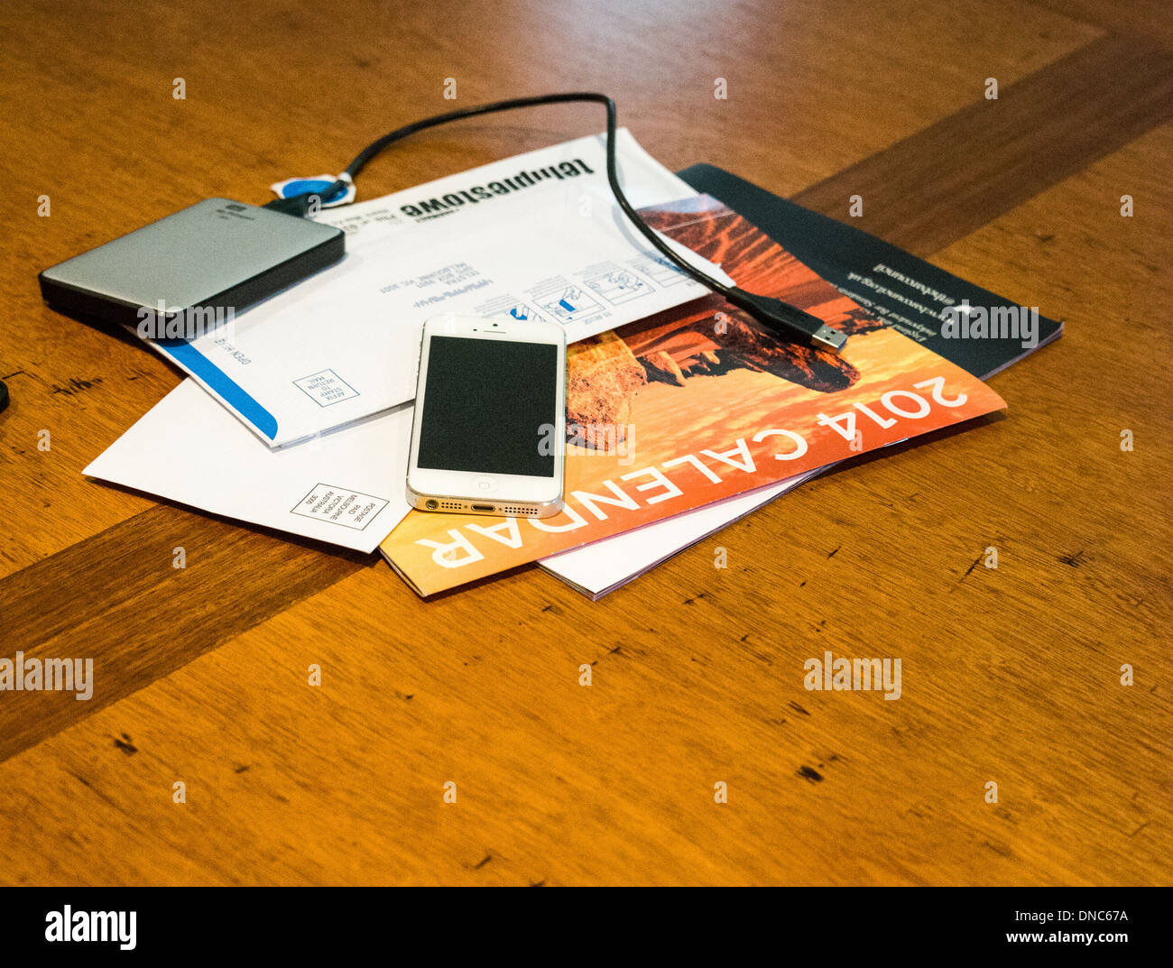 Mobile phone bills hi-res stock photography and images - Alamy