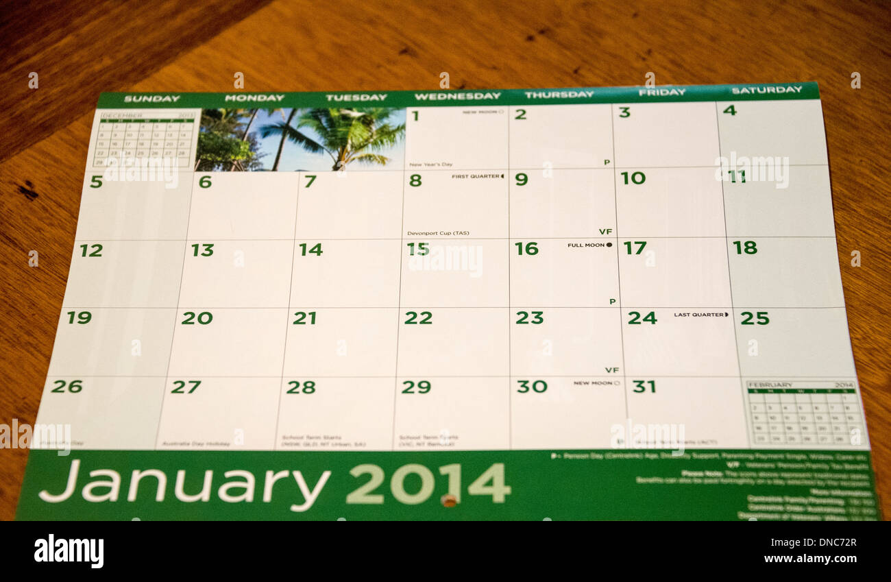 calendar diary 2014 blank on table Stock Photo - Alamy