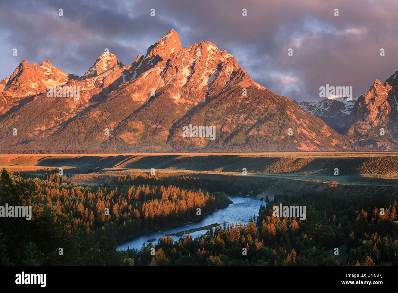 Sunrise over the Tetons from Snake River Overlook in Grand Teton ...