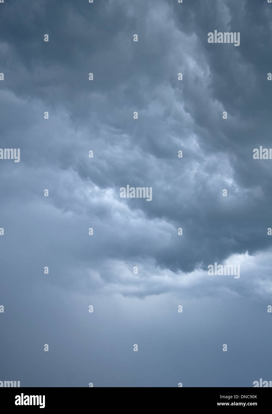 Weather dramatic hi-res stock photography and images - Alamy