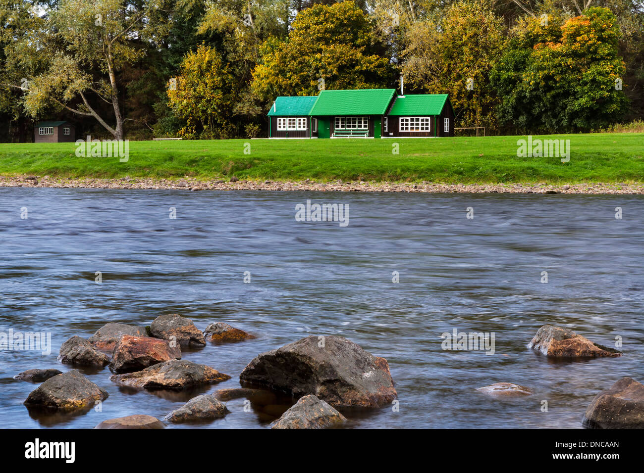 Green Fishing Hut on the River Spey Stock Photo - Alamy