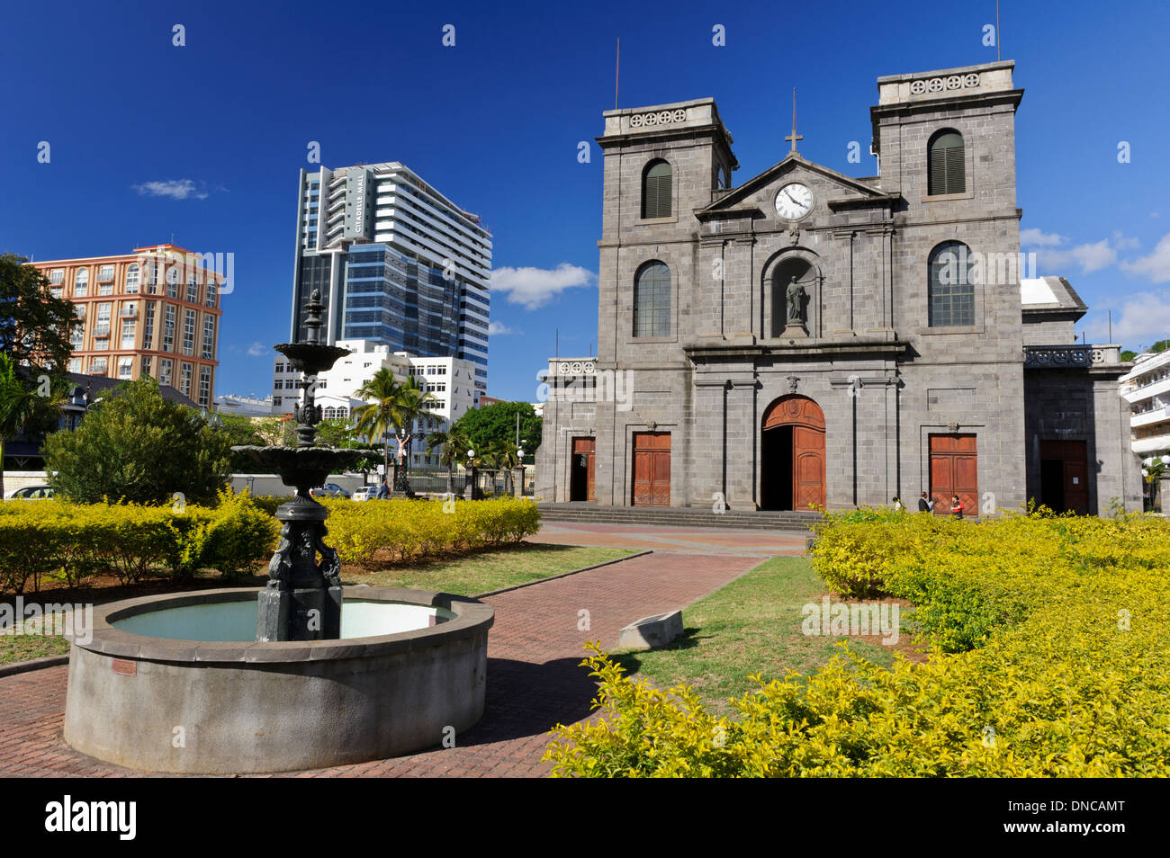 St saint louis cathedral hi-res stock photography and images - Alamy