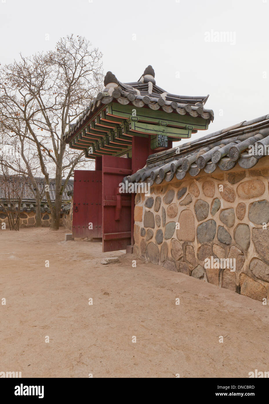 Buddhist gate hi-res stock photography and images - Alamy