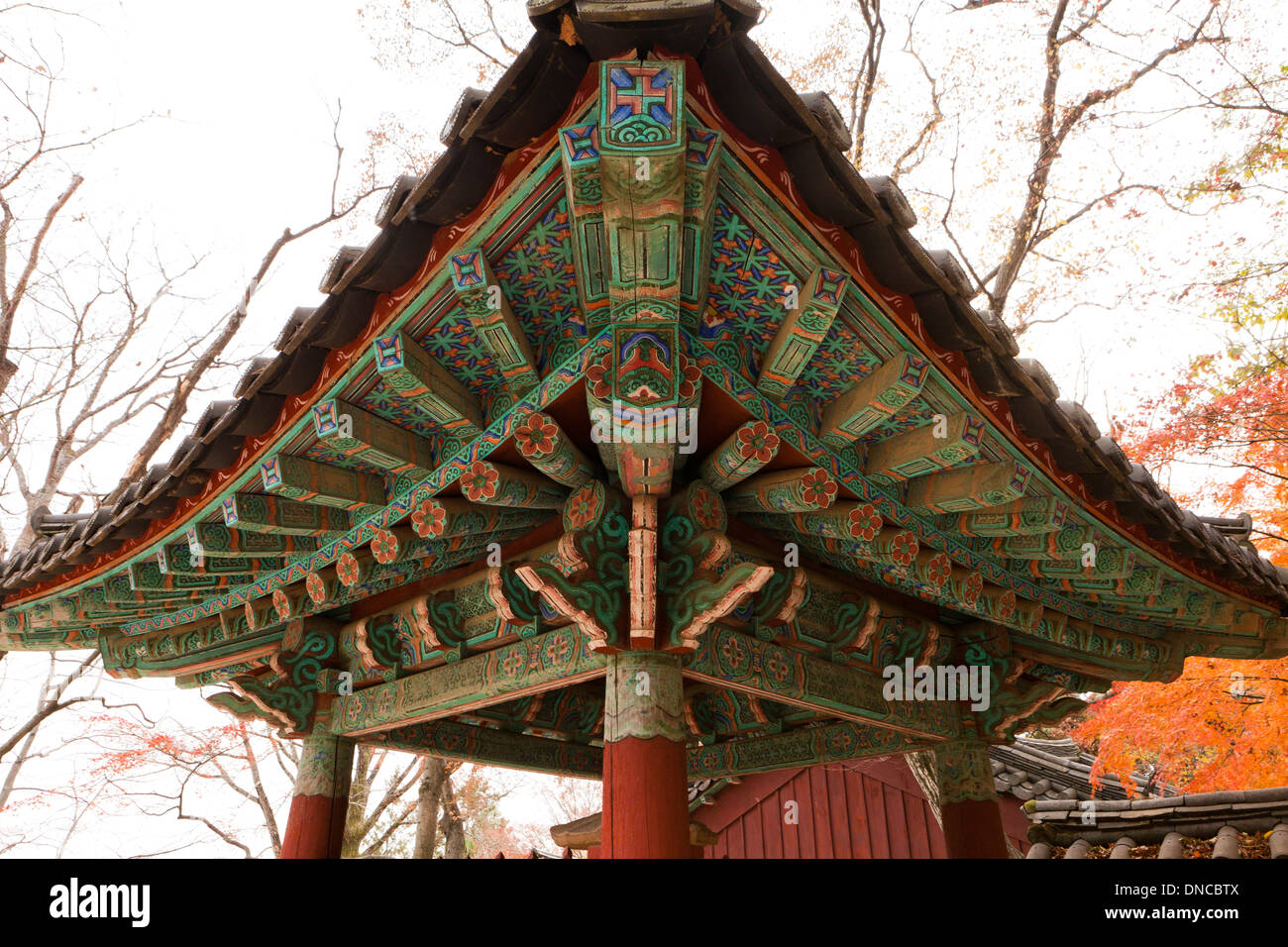 Traditional Korean Building High Resolution Stock Photography and ...
