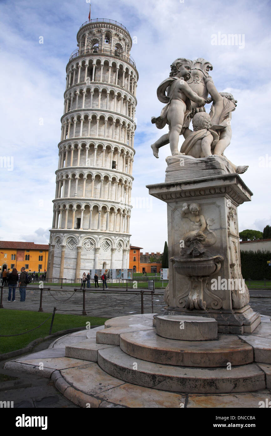 Pisan romanesque sculpture hi-res stock photography and images - Alamy