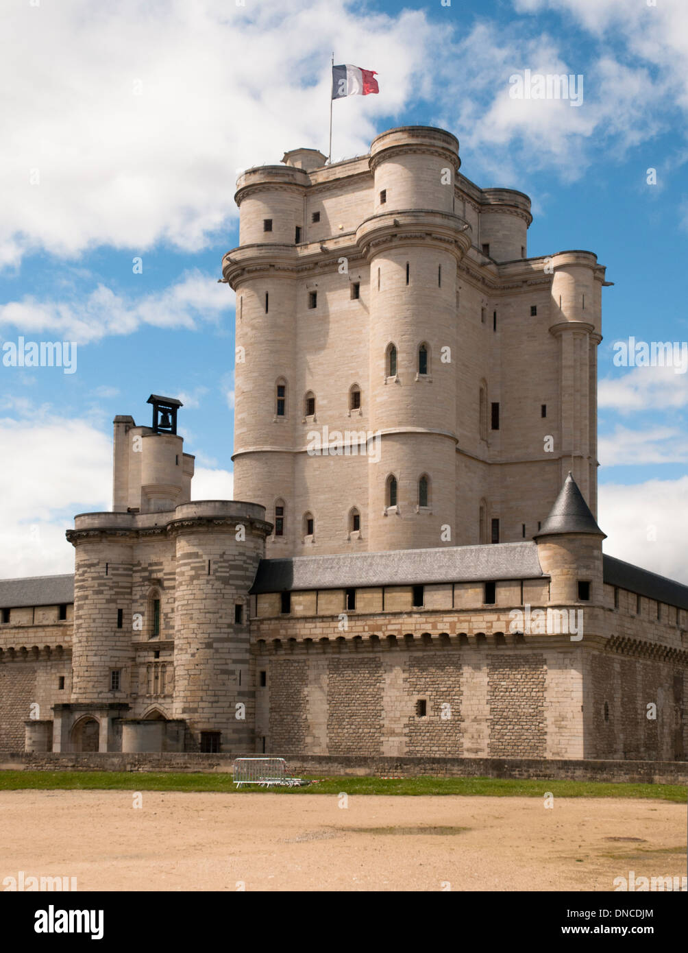 Paris, Chateau de Vincennes - Donjon Stock Photo - Alamy