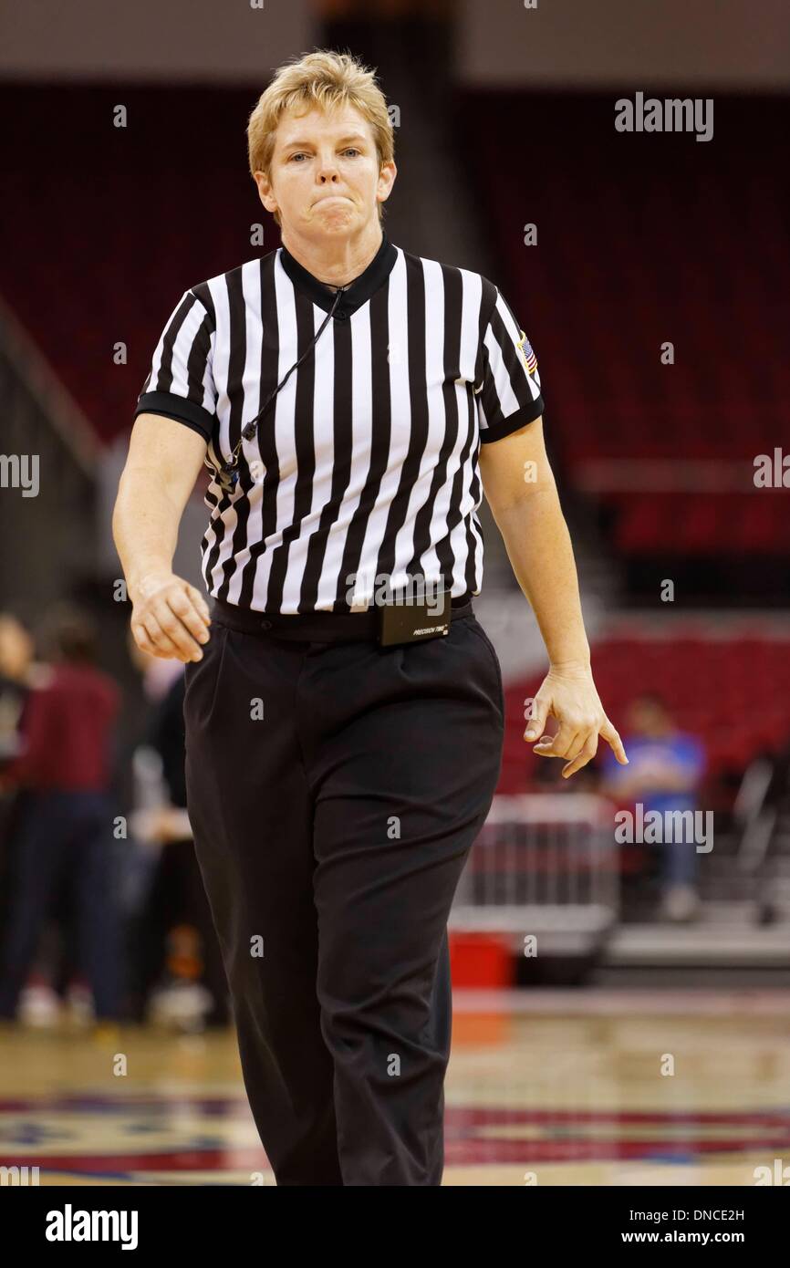 Fresno, CS, USA. 20th Dec, 2013. December 20, 2013 Fresno, CA ...