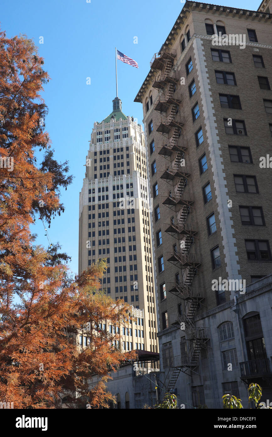Tower Life Building with American Flag Flying, from the River Walk, in ...