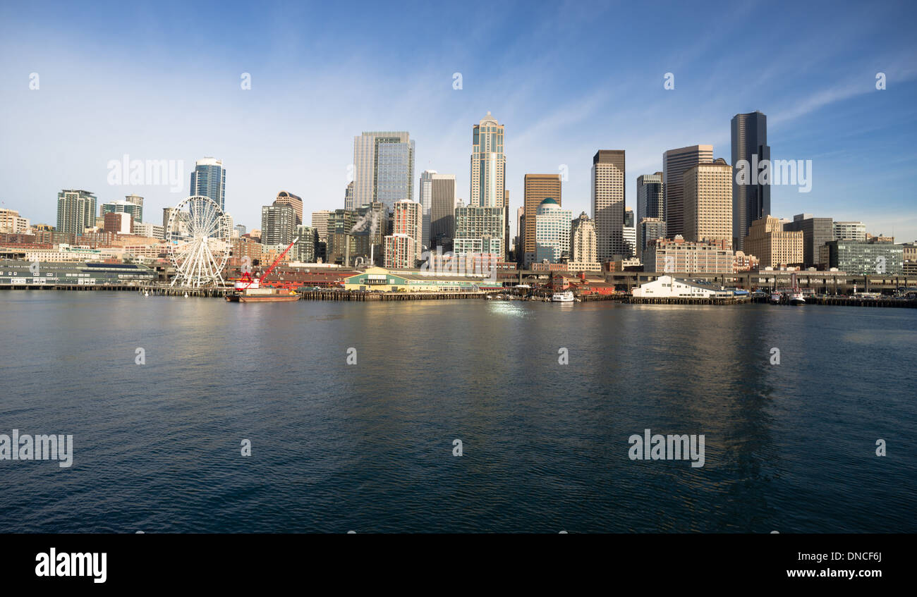 Waterfront seattle attractions hi-res stock photography and images - Alamy