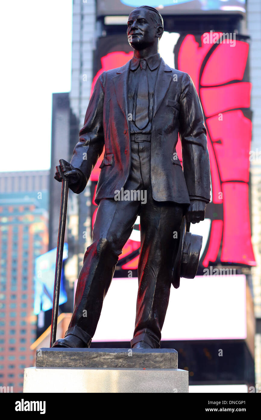 Bronze statue of George Cohan in Times Square Stock Photo - Alamy