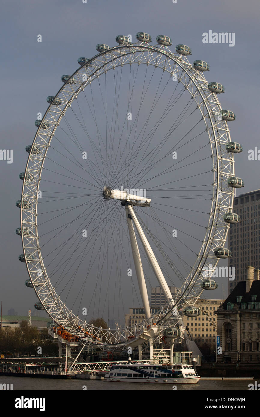 Iconic symbol of london hi-res stock photography and images - Alamy