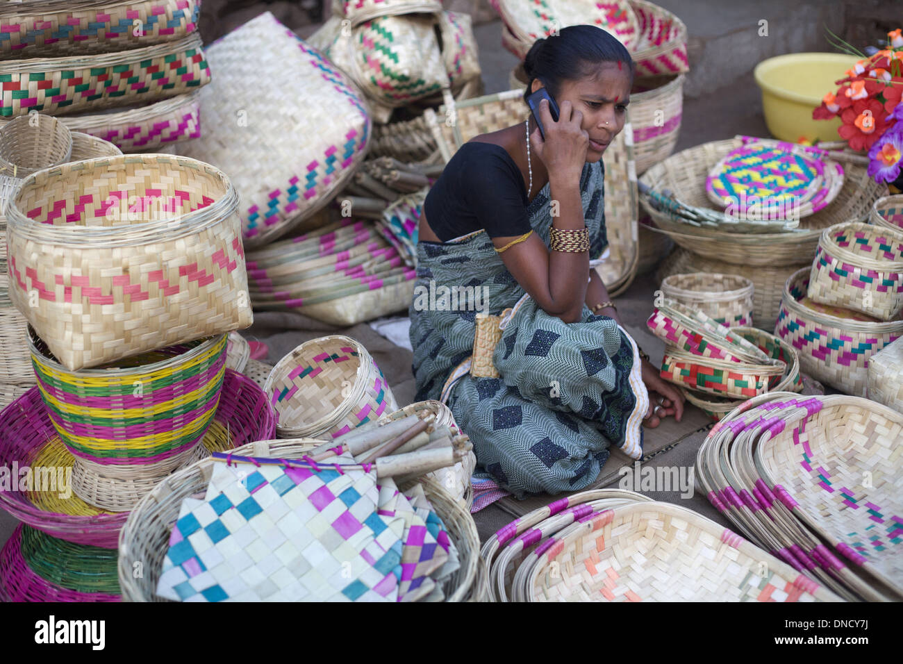 Call cellphone india hi-res stock photography and images - Alamy