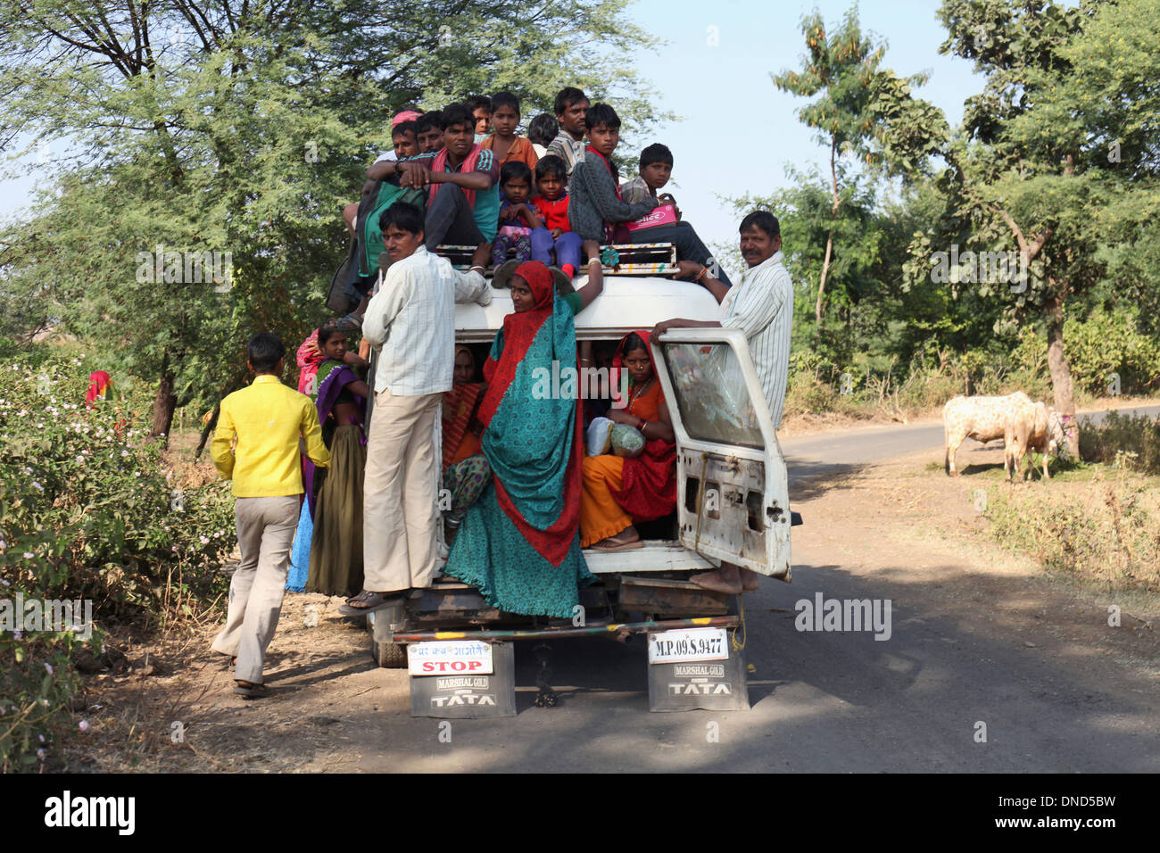Crowded vehicle hi-res stock photography and images - Alamy