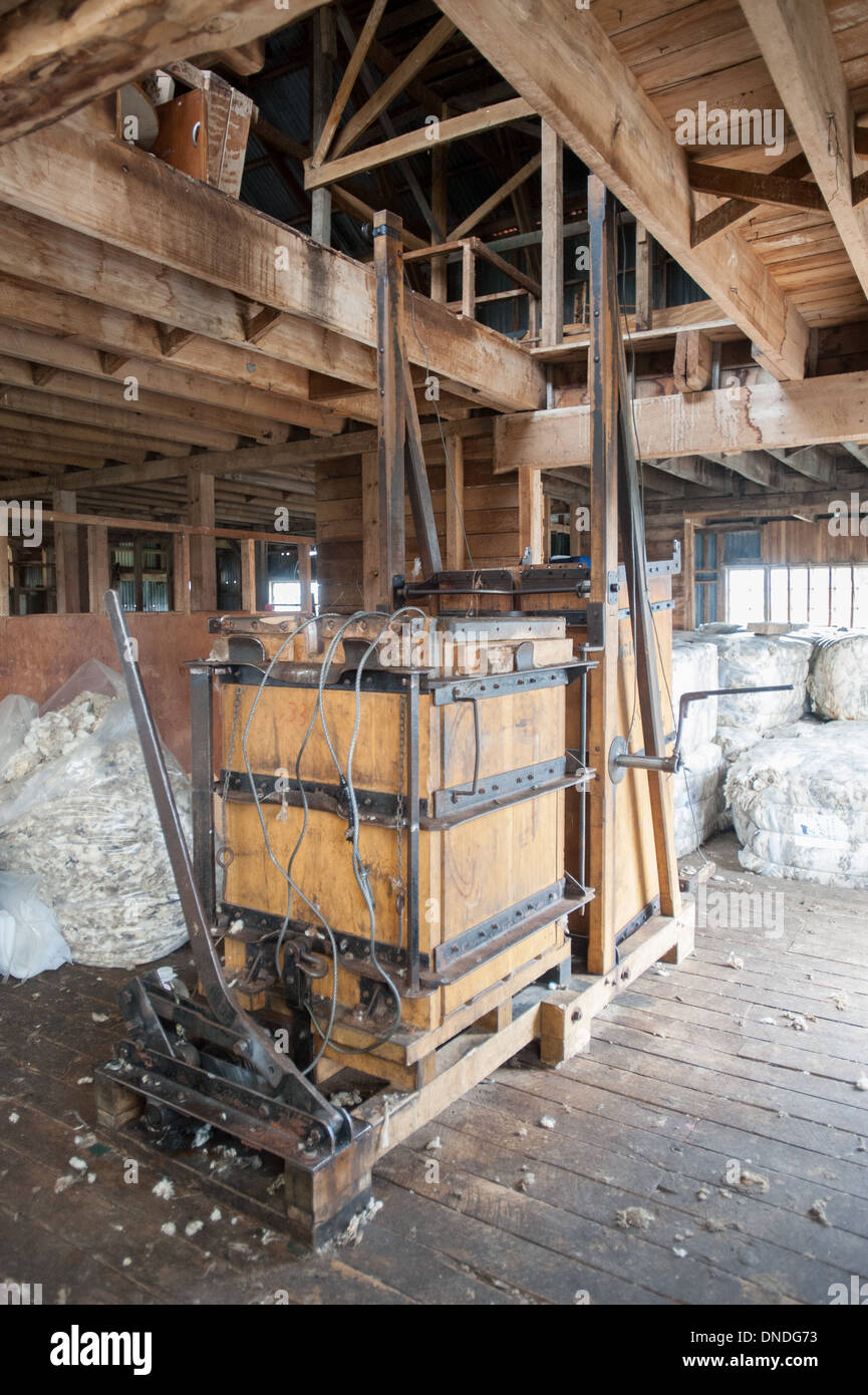 Wool production hi-res stock photography and images - Alamy