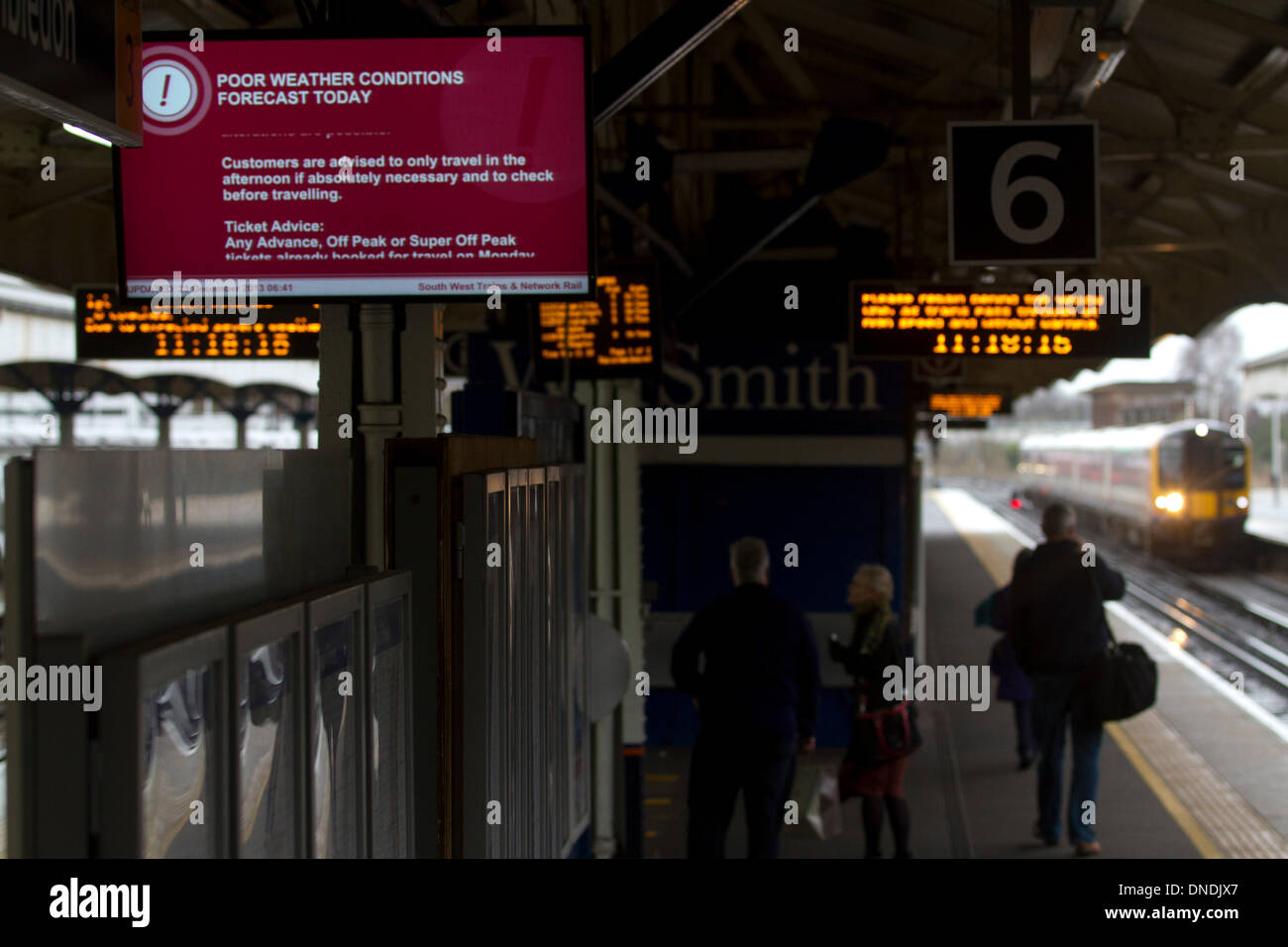 Wimbledon station sign hi-res stock photography and images - Alamy