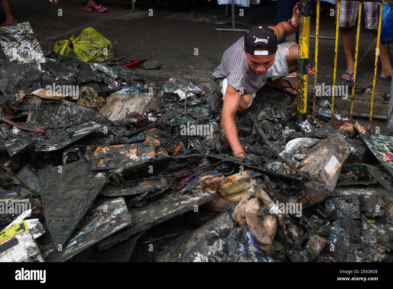 Dead phones hi-res stock photography and images - Alamy