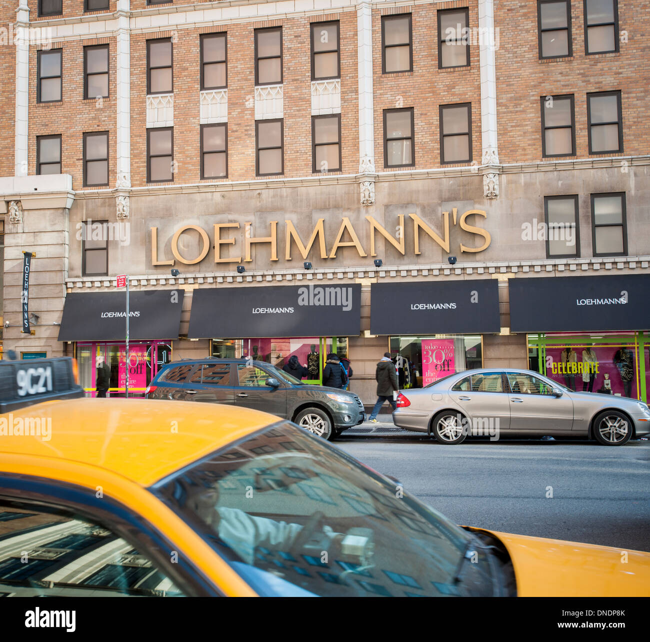 A Loehmann's department store in the Chelsea neighborhood of New York ...