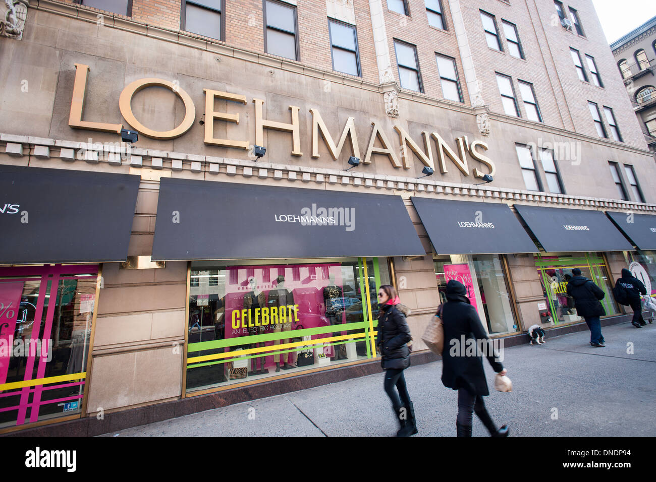 A Loehmann's department store in the Chelsea neighborhood of New York ...