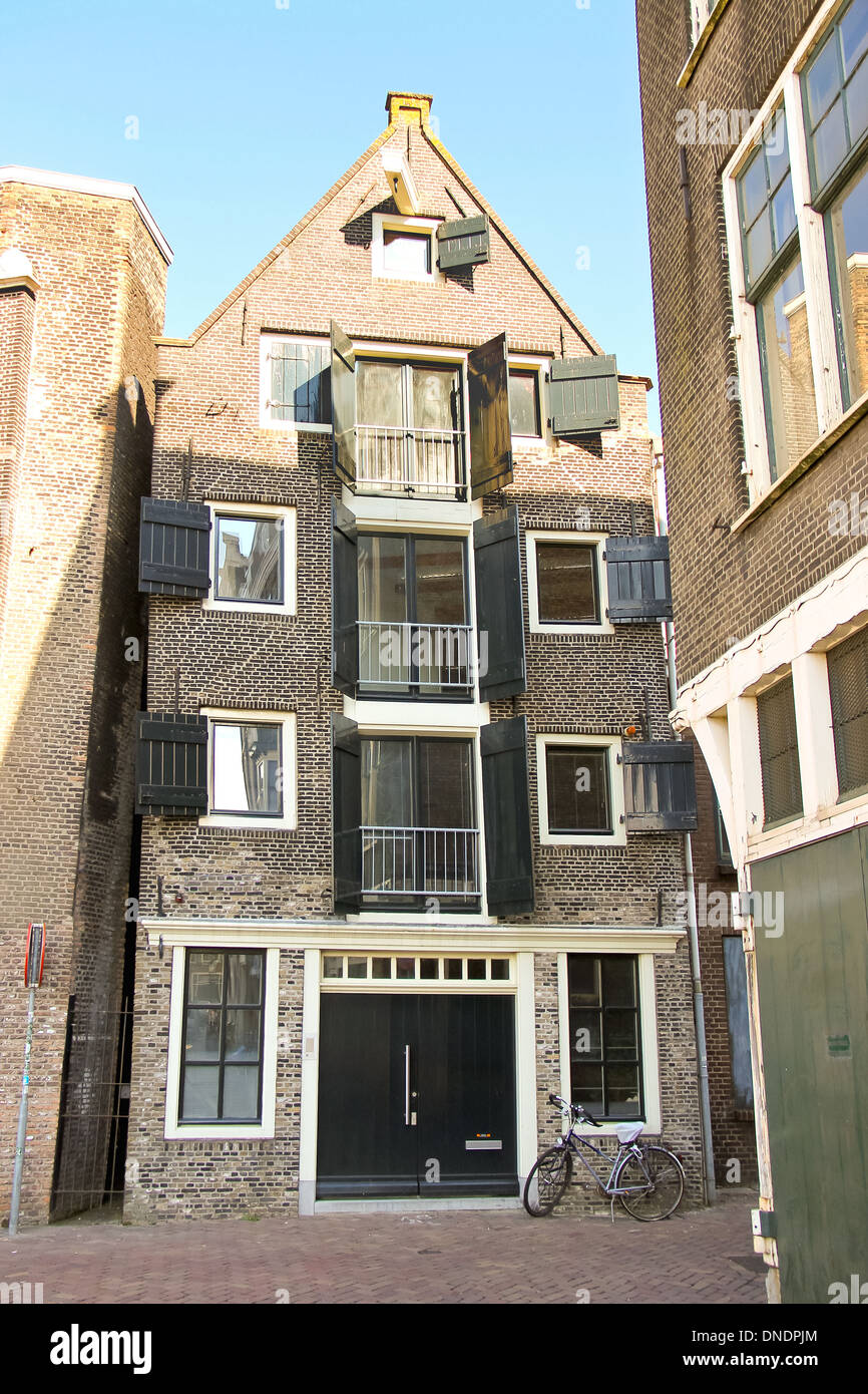 Traditional Dutch town house, The Netherlands Stock Photo - Alamy