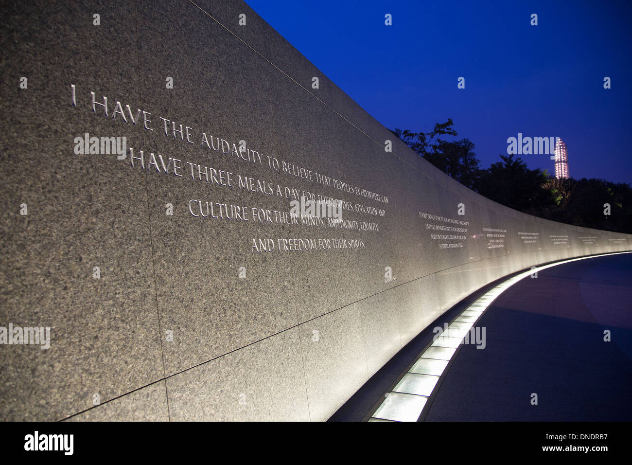 The Martin Luther King Jr. Memorial and quote with Washington Monument ...
