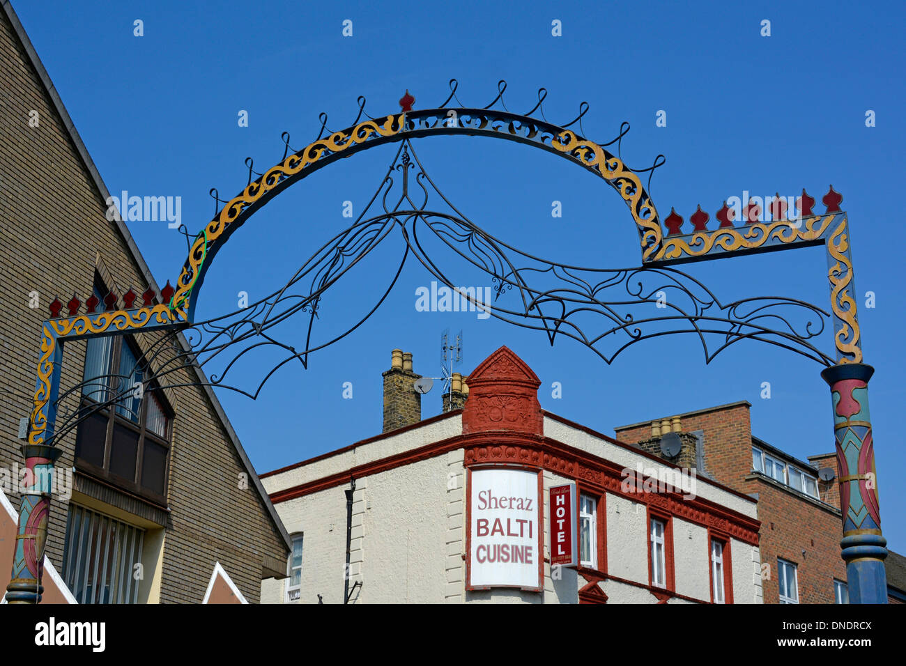 Arch arches framing tower hi-res stock photography and images - Alamy
