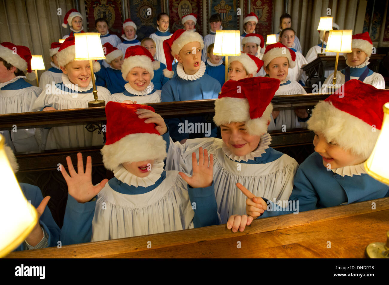 The choir of Wells Cathedral in Christmas garb Stock Photo - Alamy