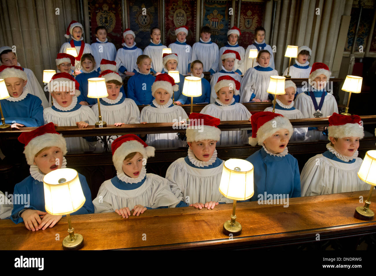 The choir of Wells Cathedral in Christmas garb Stock Photo - Alamy